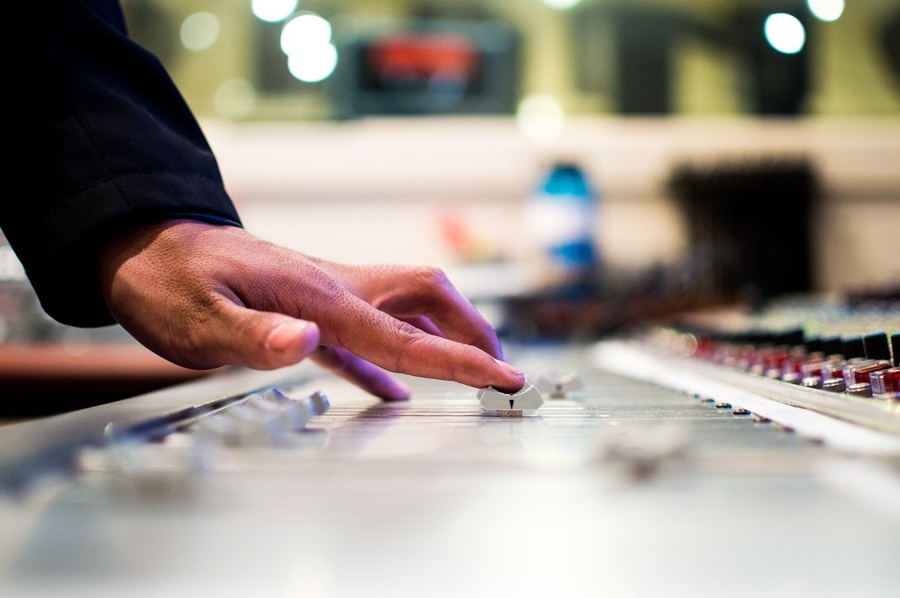 Record Union Review: Is This Music Distribution Platform Worth a Shot?