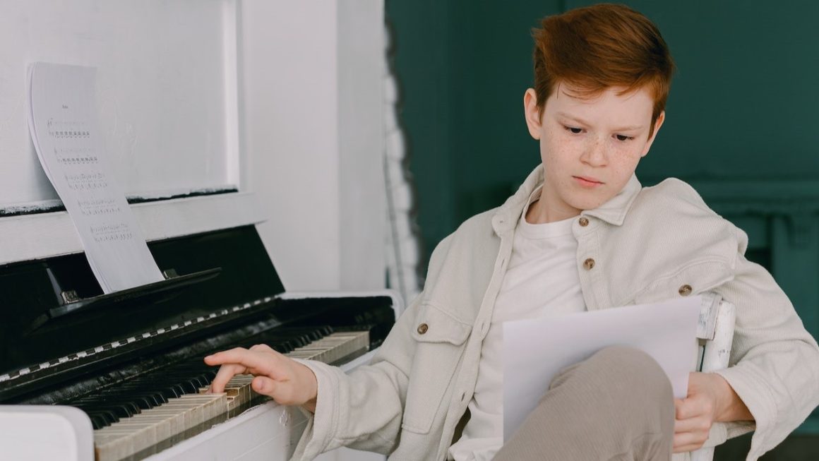 What is Tone in Music? Meaning & Examples