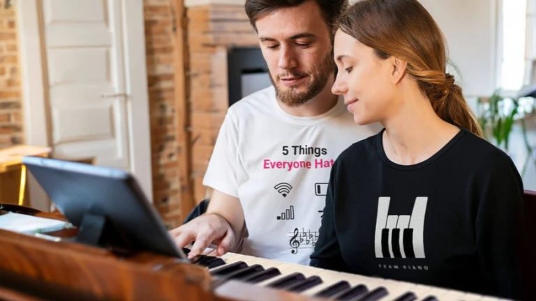 OKTAV Review: The Best Piano Sheet Music App?