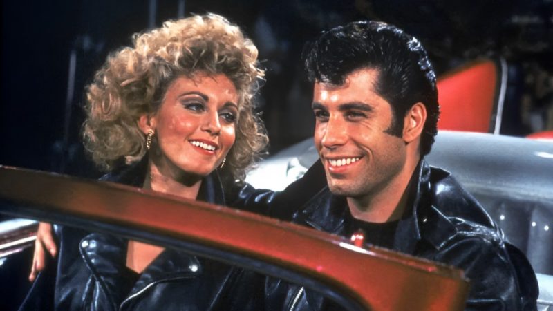 30 Easy Songs for Karaoke (Top Picks for Beginners)