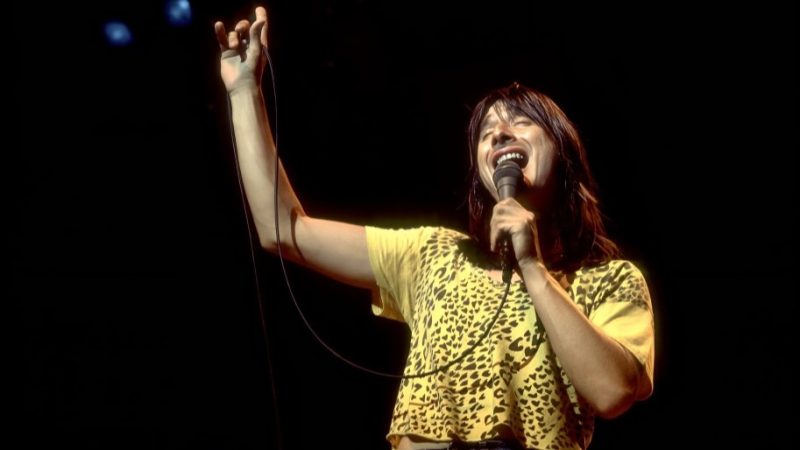 30 Easy Songs for Karaoke (Top Picks for Beginners)