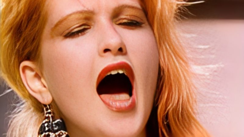 30 Easy Songs for Karaoke (Top Picks for Beginners)